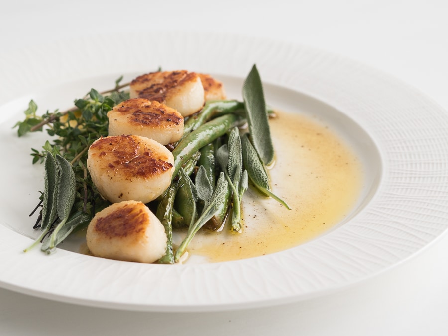 Pan Seared Scallops & Garlic Greens | My PCOS Kitchen
